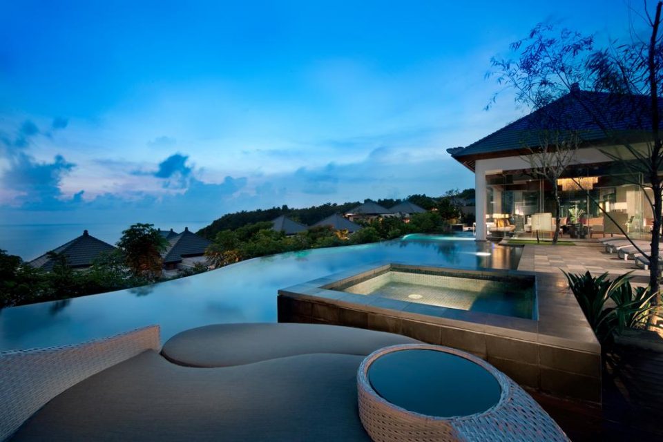 Das sind die coolsten Infinity Pools auf Bali | Holidayguru.ch