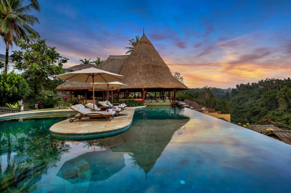 Das sind die coolsten Infinity Pools auf Bali | Holidayguru.ch
